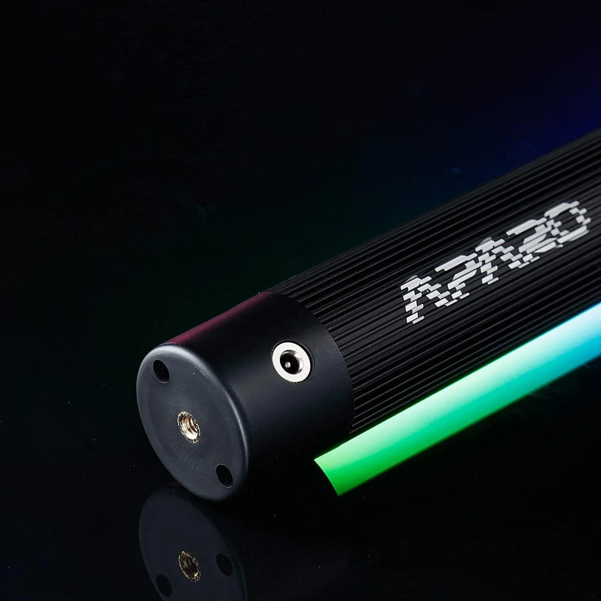 APARO Meteor 60L 20W 2000K-20000K RGBWW Pixel LED Tube light Build in